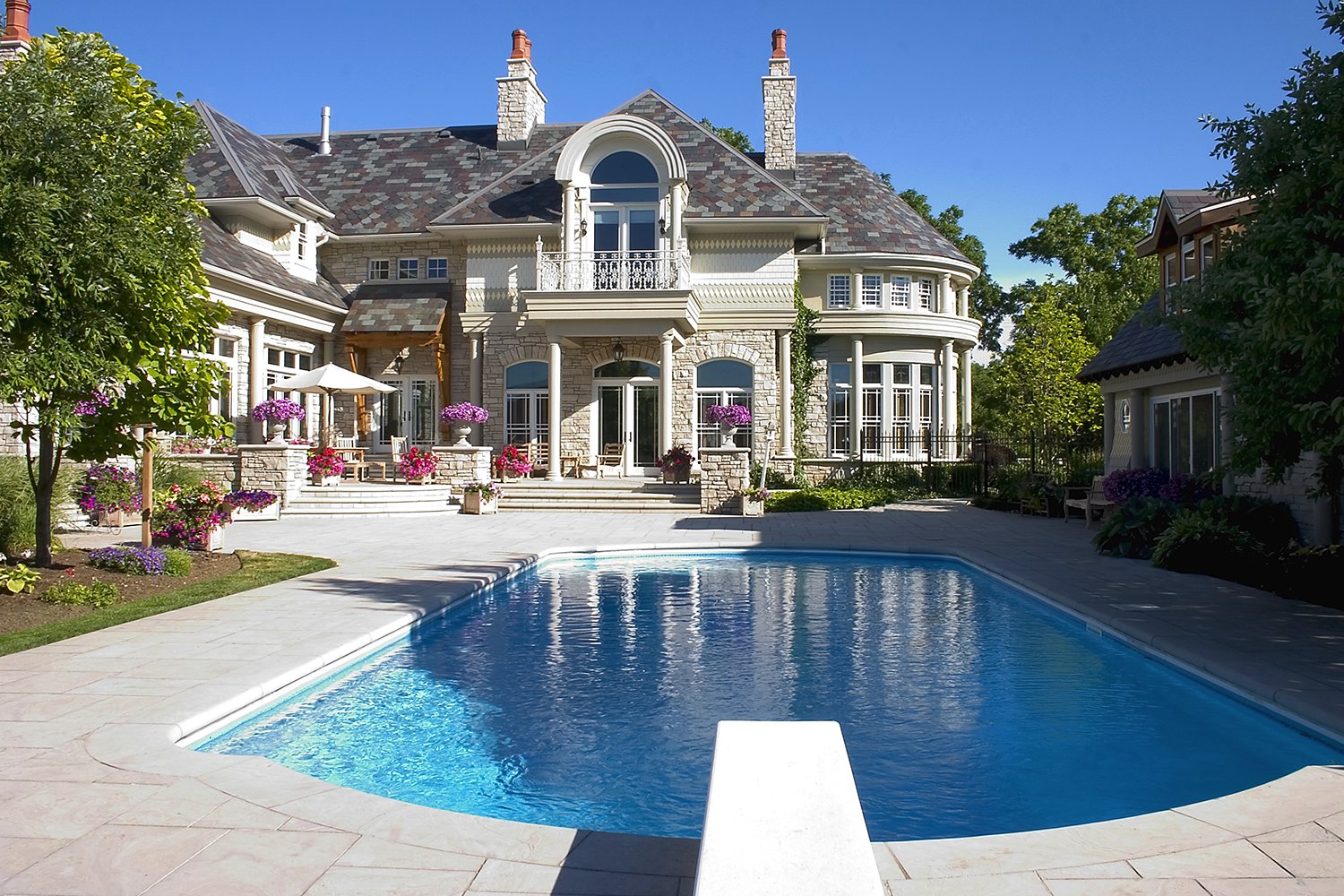 Jim & Susan’s Country Mansion – Lamantinas